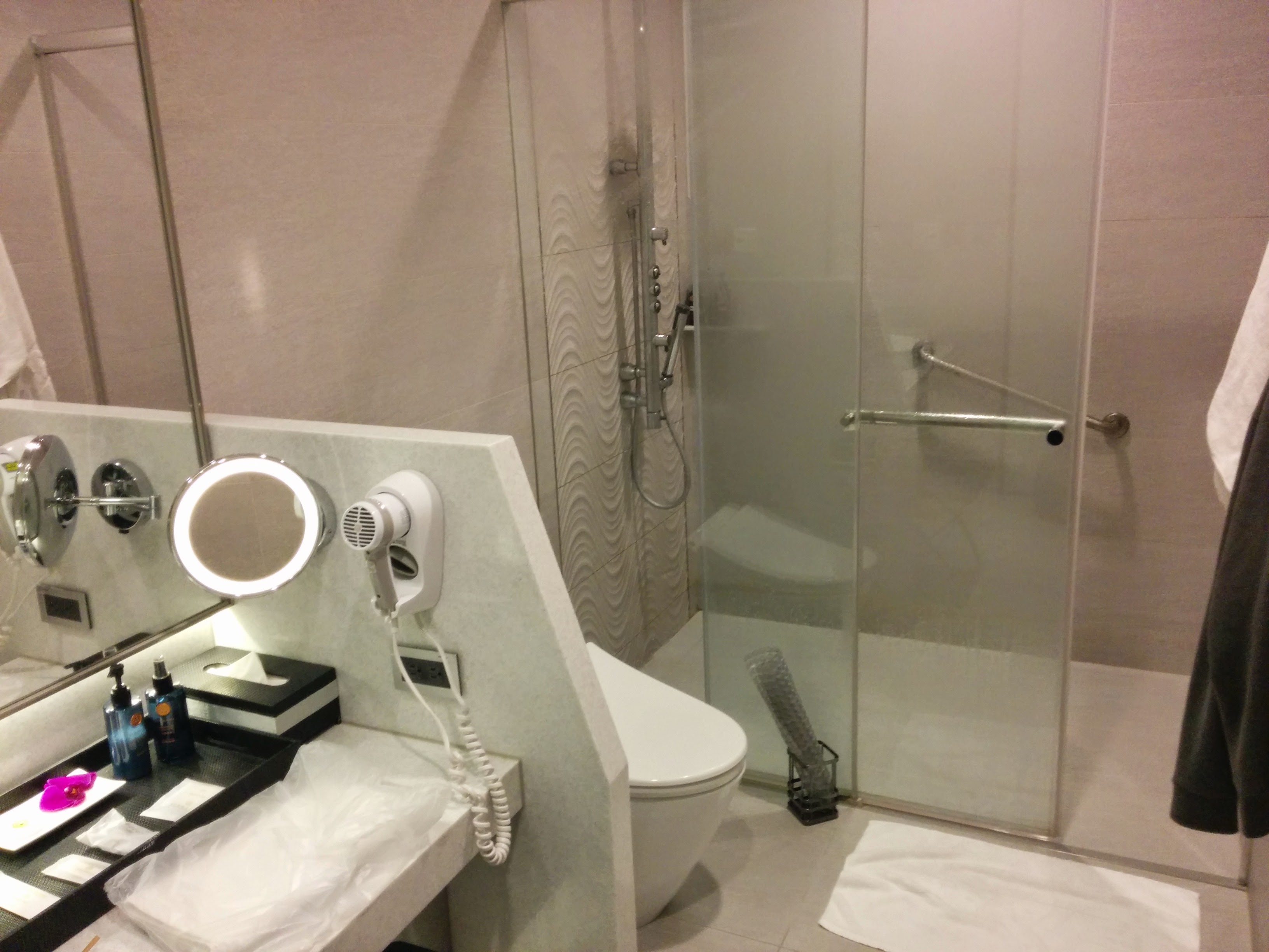 Airline Review: Why you should fly EVA Air