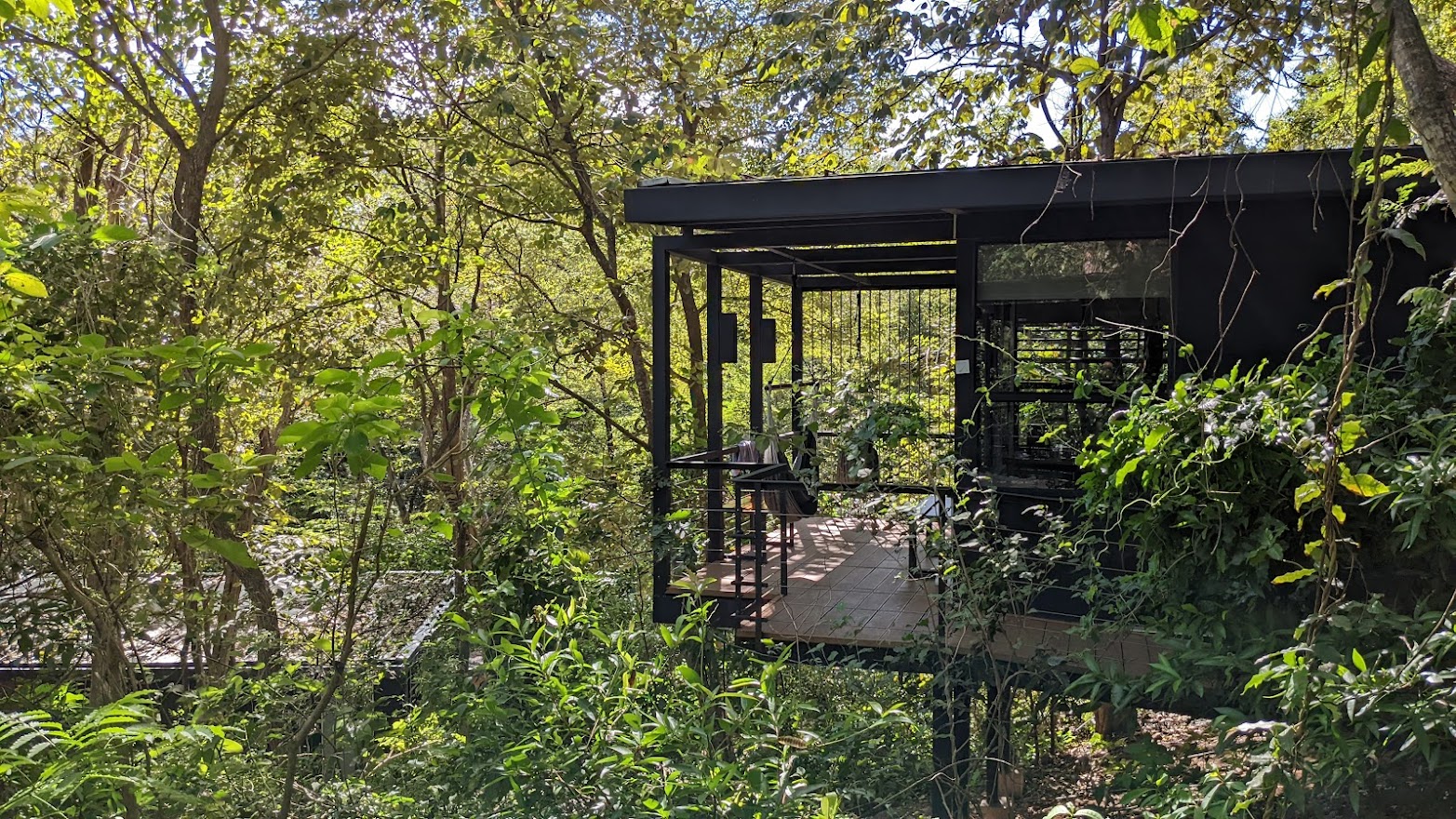 costa-rica-rio-perdido-thermal-pool-hotel-room