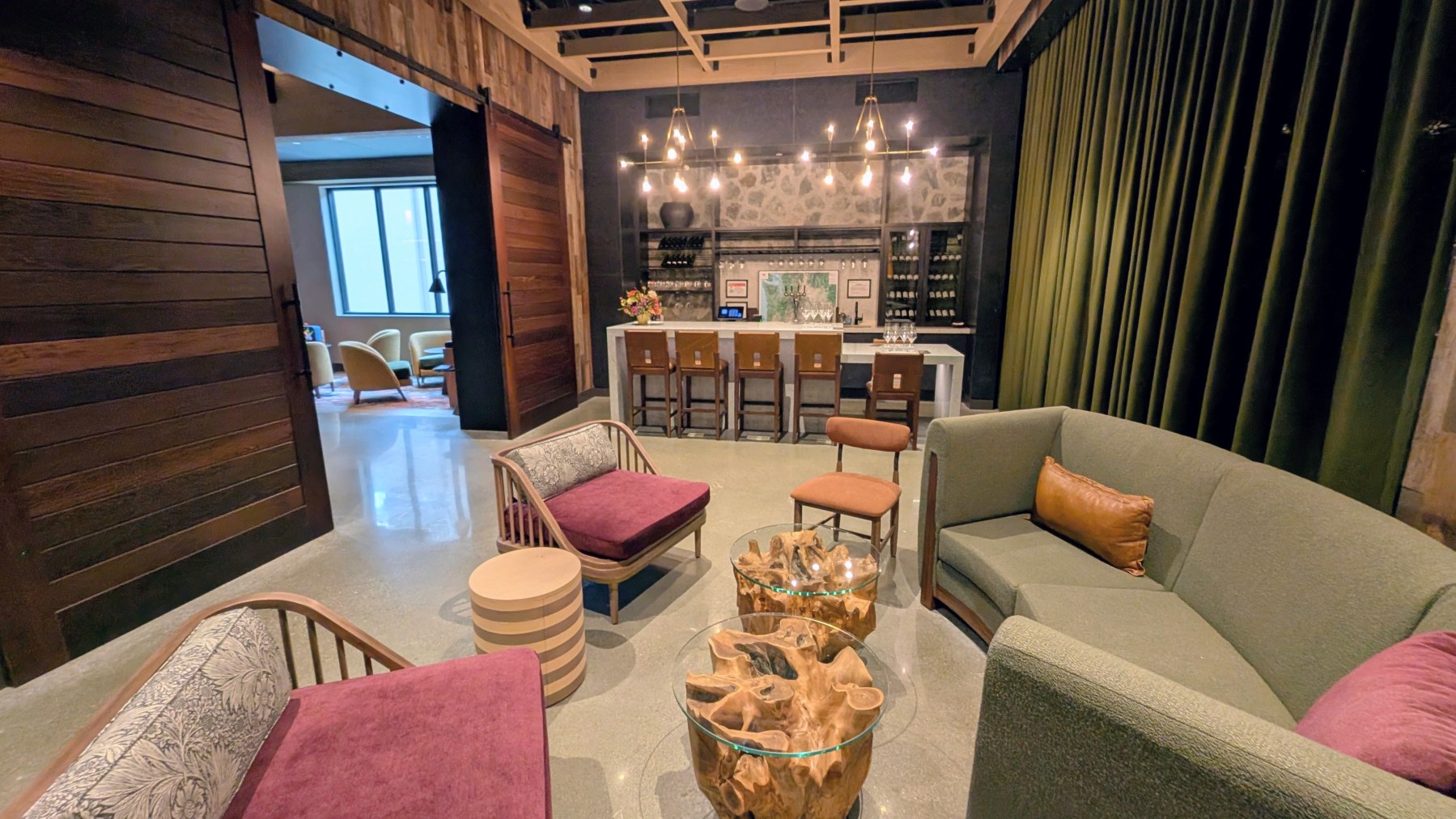 Review: The SOMM Woodinville, Autograph Collection – A Winecation in ...